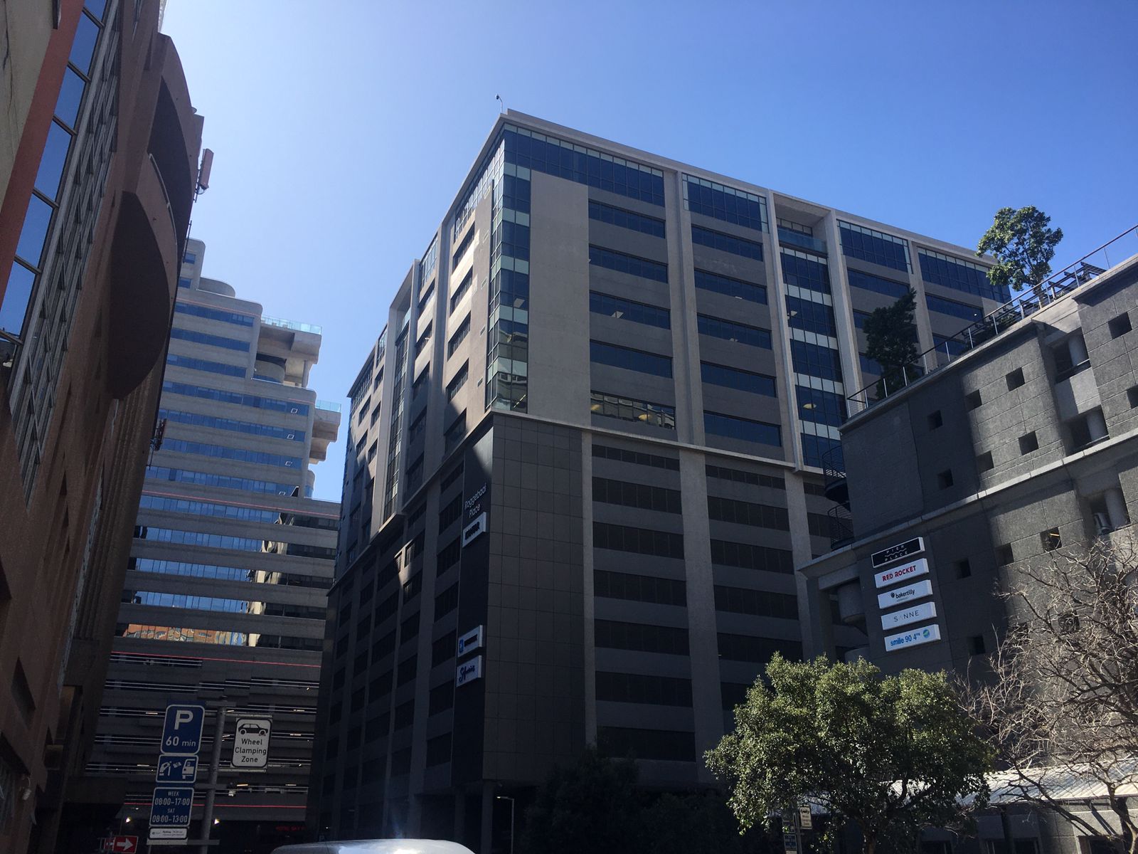 1,042 m² Office to Rent Cape Town CBD I Roggebaai Place