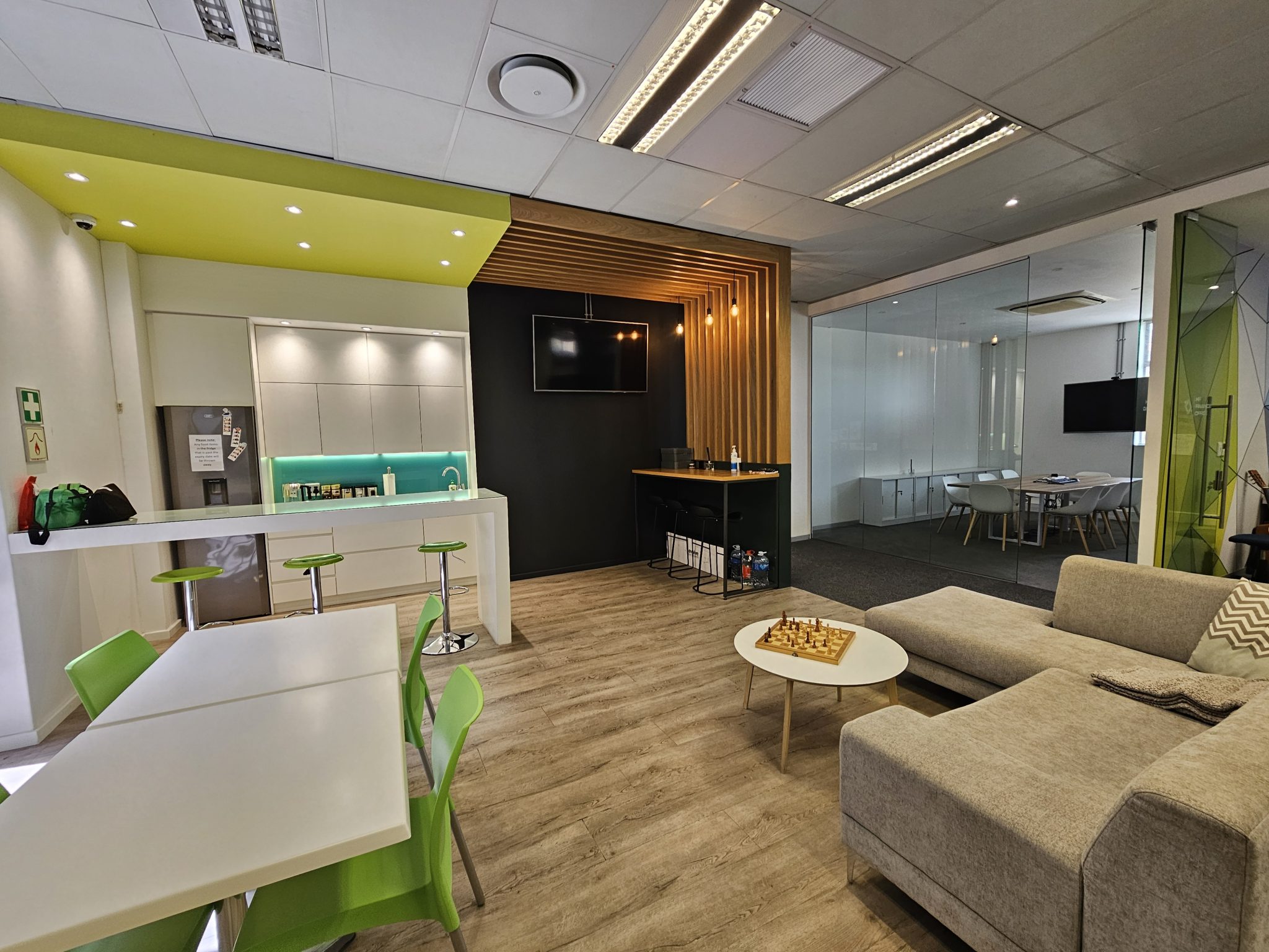 Centennial Place | Office Space to Rent Century City